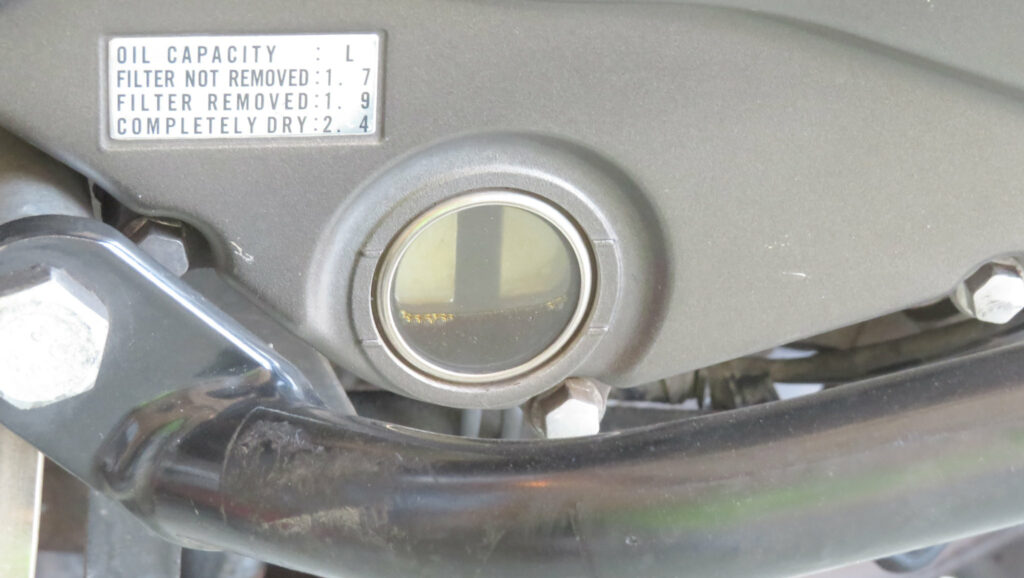 How to Accurately Check Motorcycle Oil Levels: Kickstand vs. Center ...