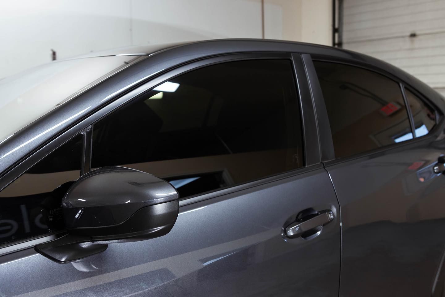 How to Handle an Accidentally Rolled Down Tinted Window: Tips and ...
